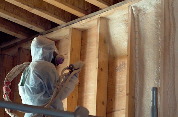 Spray Foam Insulation in Hamilton – Spray foam contractor in Hamilton ...